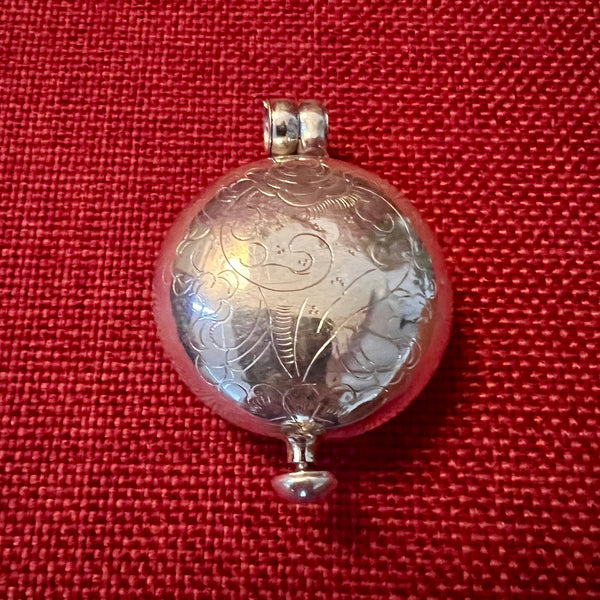 Silver Locket with Auspicious Symbols | Australian Buddhist Supplier ...